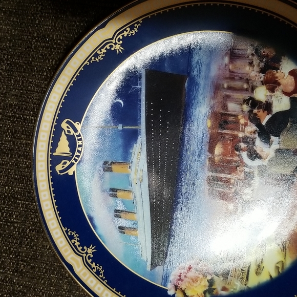 The Bradford Exchange | Other | Titanic Plate 6 | Poshmark